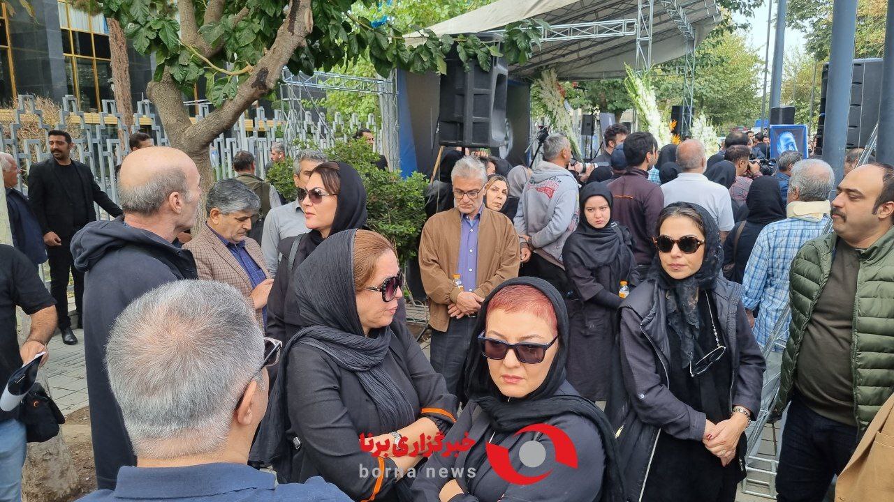 اولین فیلم و عکس ها از مراسم آتیلا پسیانی تشییع جنازه آتیلا پسیانی در